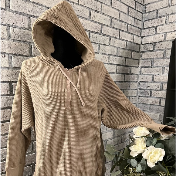 MODA INT’L | Tops | Moda Intl Ladies Beige Waffle Hoodie | Poshmark